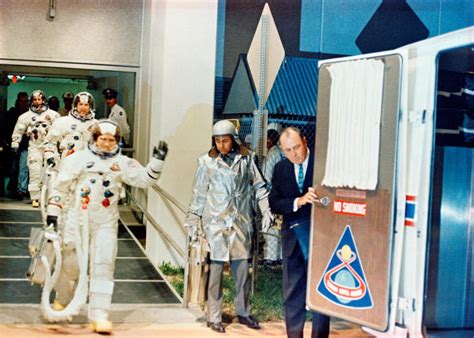 Artemis 2 Mission To Circle Moon Go Further Than Apollo 8