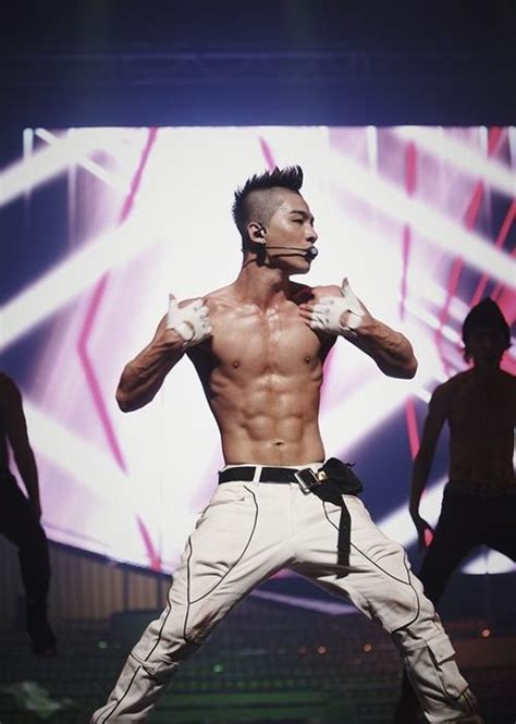 Taeyang Abs 2022
