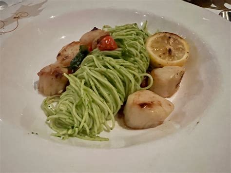 Disney Magic Dining Restaurants And Food On Cruise Critic