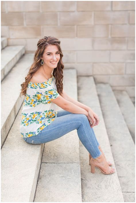 Downtown Lynchburg Senior Session Madeline Tweedy Demi Mabry