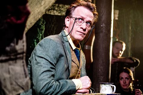 Review Round Up For The Curious Case Of Benjamin Button The Agency