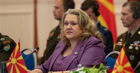 Северна Македонија е подготвена да прифати на лекување украински војници рече Петровска