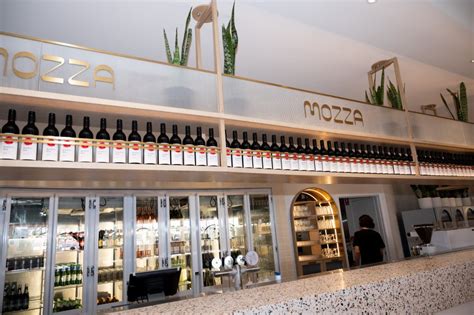 New Italian Eatery Mozza Mozza Opens On The Gc Gcvip