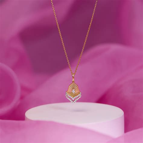 Buy Sheen Texture Diamond Pendant Online Caratlane