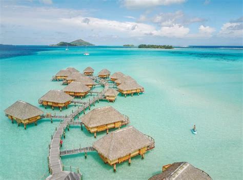 8 Best Overwater Bungalows In Bora Bora Pros Cons Sand In My Suitcase