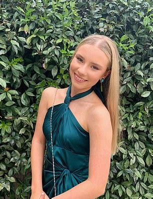 How Robert Irwins New Girlfriend Rorie Buckey Is The Perfect