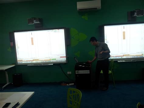 Sstrf Etd201201 Gravity Physics By Inquiry Open Educational Resources Open Source Physics