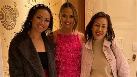 Who Is Chrissy Teigens Sister Tina