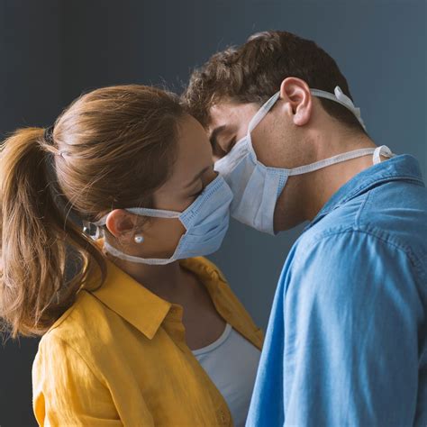 Wear Face Masks During Sex Minister Cautions Green White Green