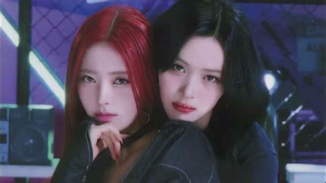 2shin Tiktoks Bc They Are 2 Chaotic Itzy 2shin Youtube