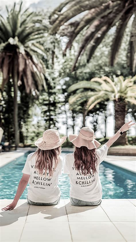 Girlydroptate （がりどろタテ） 海外風♡大人おしゃれな待ち受け・スマホ壁紙