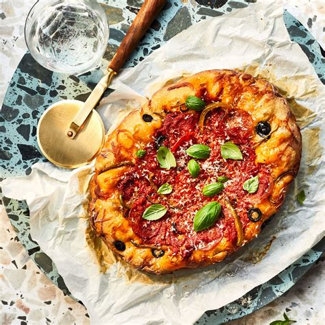 Slow Cooker Deep Dish Pizza Recipe