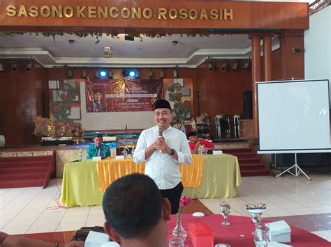 Endro Dwi Cahyono Anggota Dprd Jateng Ajak Wayang Kulit Diuri Uri