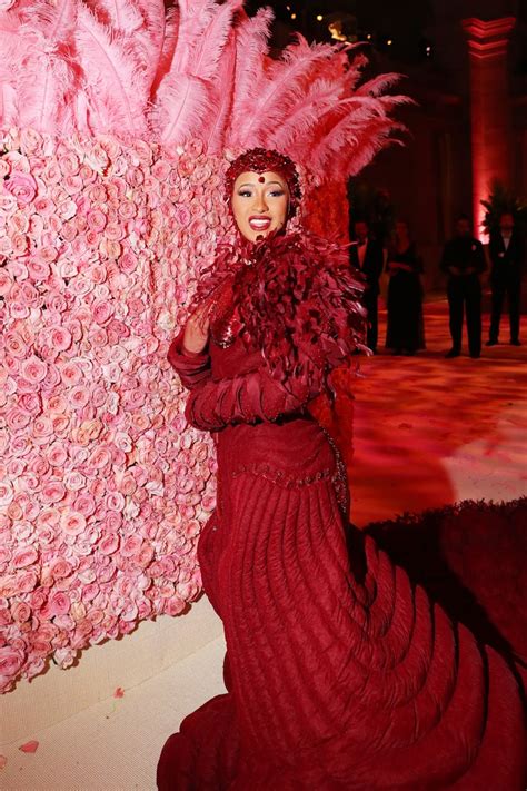 Cardi Bs Best Red Carpet Fashion Always Make A Statement