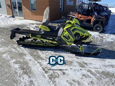 Polaris Rmk Assault 800 155 2018 Centre De Camping Amos Et La Sarre