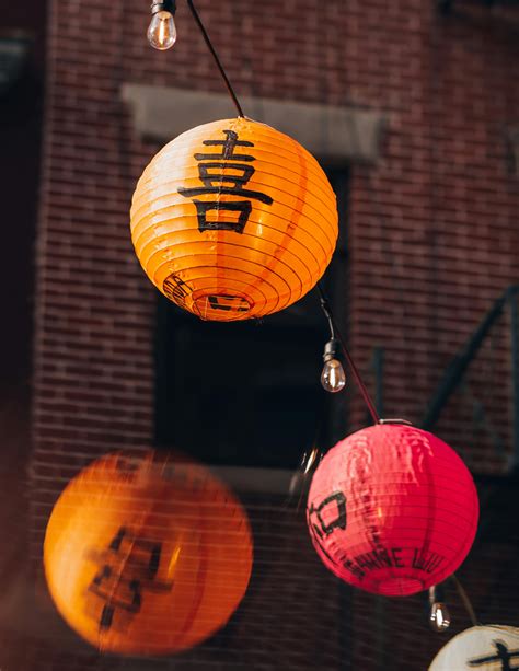 밤에 빛나는 붉은 중국 등불 · 무료 스톡 사진