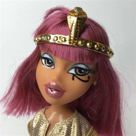 Bratz Masquerade Odelia Doll Egyptian Original Gold Pharaoh Outfit Pink