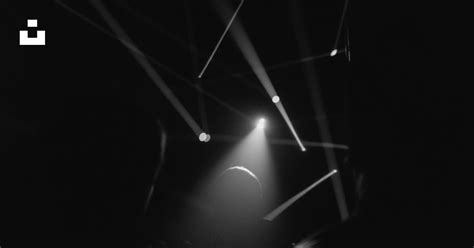 조명기구를 켠 조명 사진 Unsplash의 무료 회색 이미지