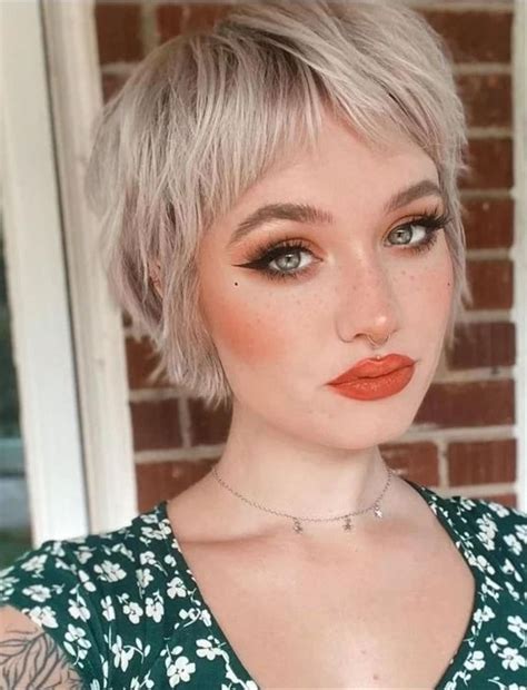 33 Trendy Layered Bobs For Fine Hair To Look Fuller Artofit