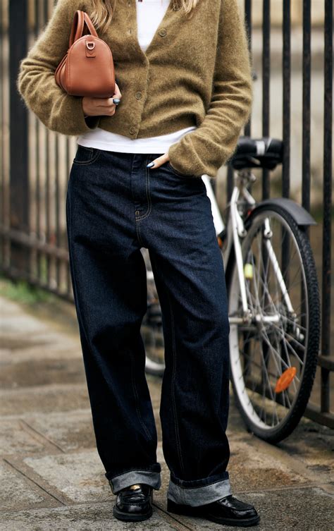 Art By Valentina Adlı Kullanıcının Valenciaga 2025 🍓🪩 Panosundaki Pin