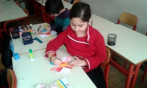 მინდვრის ყვავილები დედის დღე ჩვენს კლასში