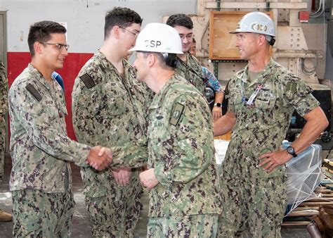 Dvids Images Commander Submarine Force U S Pacific Fleet Visit