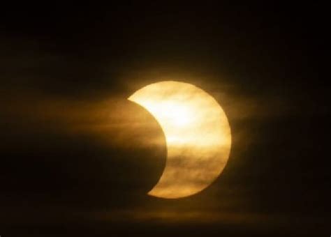 surya grahan on october 25th here is what to do and not to do during a partial solar eclipse