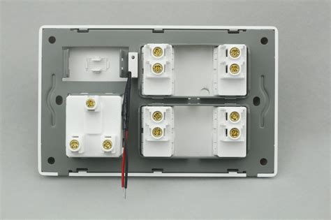 6 gang switch MF socket and indicator with dimmer provision 副本