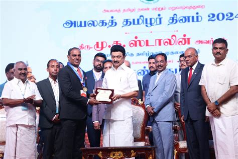 Datuk Sri Msaravanan Telah Dianugerahkan Atas Nama Kaniyan