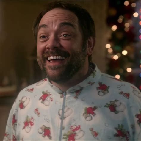 Pin By Rafa On Spn Crowley Supernatural Supernatural Fandom