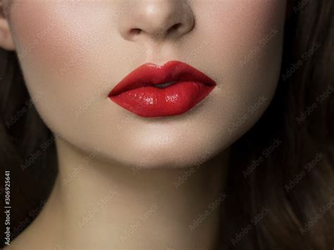 Sexual Full Lips Natural Gloss Of Lips And Woman S Skin The Mouth Is Closed Increase In Lips
