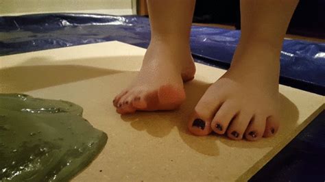 Jade Bunniii Stuck In Web Fluid Glue Trap Frankie West Productions Clips4sale