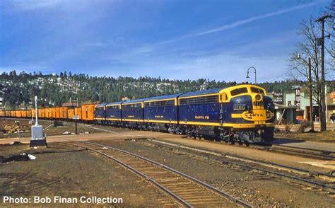 In The Winter Of 1959 A Quintet Of Santa Fe F7s In A A B B B A