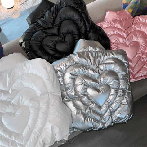 [아우터세일 ️‍🔥최저가 진행 바로배송물량입고] 글로시하트패딩 글로시패딩 유광패딩 유광하트패딩 하트패딩 핫시패딩 반크롭 크롭 귀여움초과 은갈치패딩 에이블리