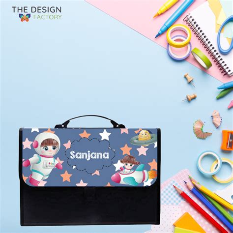 Expandable Folder Astronaut Girl Thedesignfactoryshop