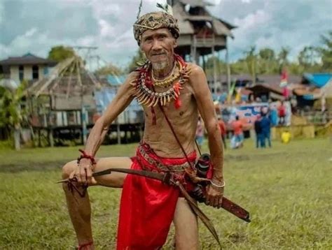 Sakti Mandraguna Ini 4 Panglima Suku Dayak Yang Keberadaannya