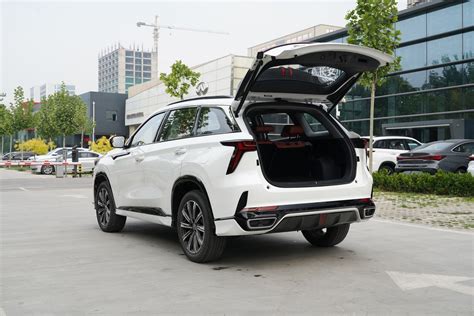 【长安cs75plus第三代 1 5t 领航型后备厢开启45度侧拍图片 汽车图片大全】 易车