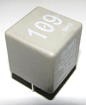 VW 1J0906381A $6 OEM VW Relay 109 Beetle Cabrio Corrado Golf Jetta Passat