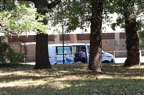 Откриха труп на млад мъж до Националния стадион Васил Левски СНИМКИ Информационна агенция ПИК
