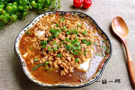 榨菜肉末蒸豆腐的做法 菜谱 香哈网