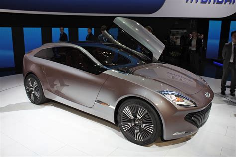 Hyundai I Oniq Plug In Hybrid Coupe Concept Geneva Live Photos