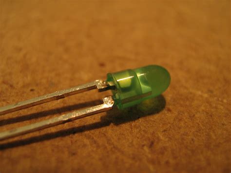 How To Determine Through Hole Led Polarity Electronic Things… And Stuff