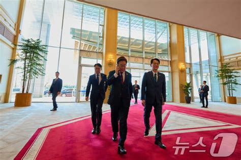 李대통령 공직선거법 파기환송심 사실상 중단