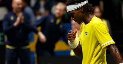 Escándalo Con Una Estrella Naciente Del Tenis Que Se Retiró Por Evitar