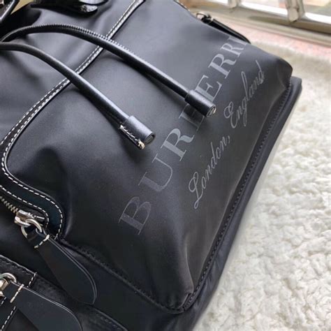 버버리 백팩 007