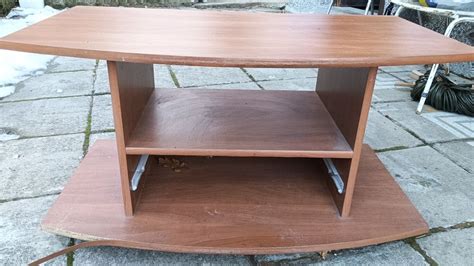 Tv шкаф на колелца с Жедна • Olx Bg