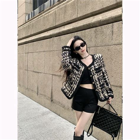 블랙 골드 트위드 라운드넥 긴팔 롱슬리브 정장 자켓