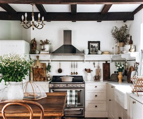 23 Stylish Spaces With Exposed Ceiling Beams Homes To Love