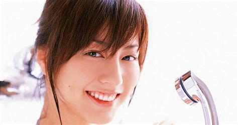 Asian Babes Yumi Sugimoto Sexy Bikini Pics In Shower