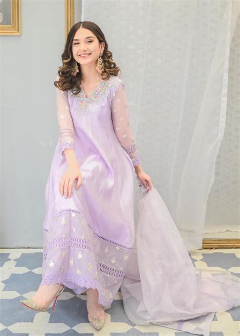 Leon Lilah L As Shown None